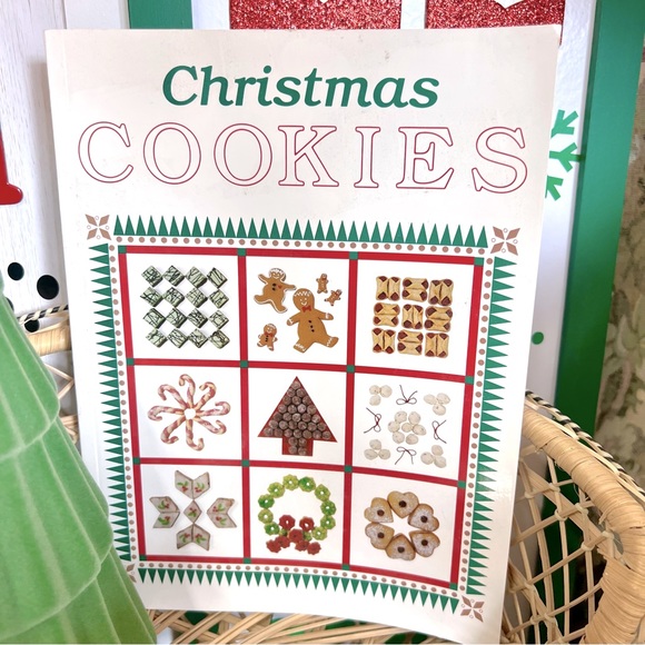Kitchen | Vintage Recipes Of Christmas Cookies Cookbook 1986 | Poshmark